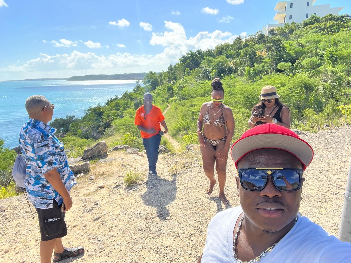 Mich SXM Taxi Service & Tour - SXM Taxi and Tours Directory